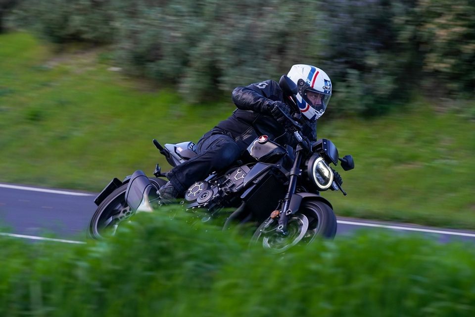 Essai - Honda CB1000R mod. 2021 : Piment noir ! - Page 2