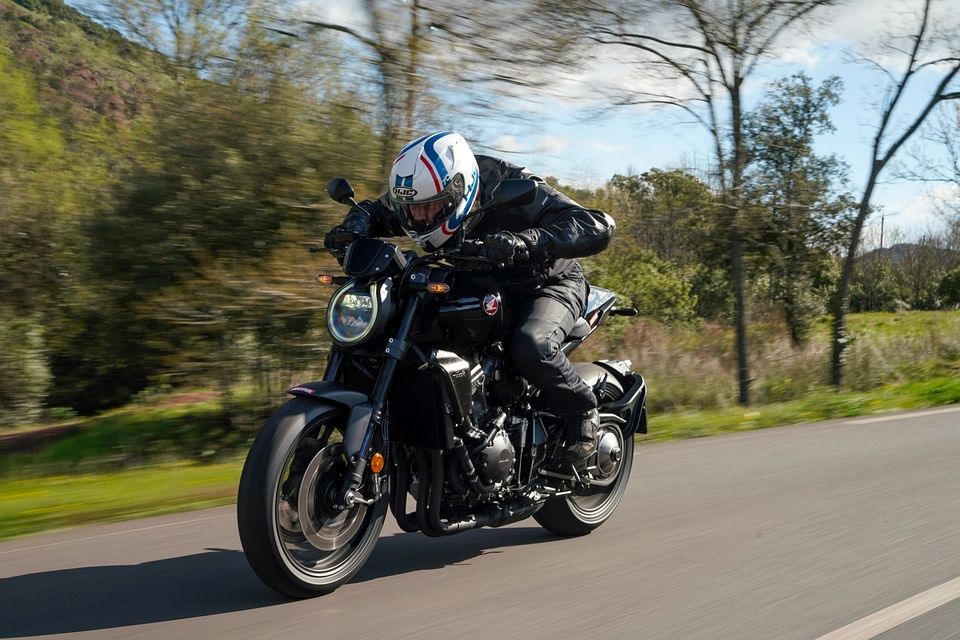 Essai - Honda CB1000R mod. 2021 : Piment noir ! - Page 2