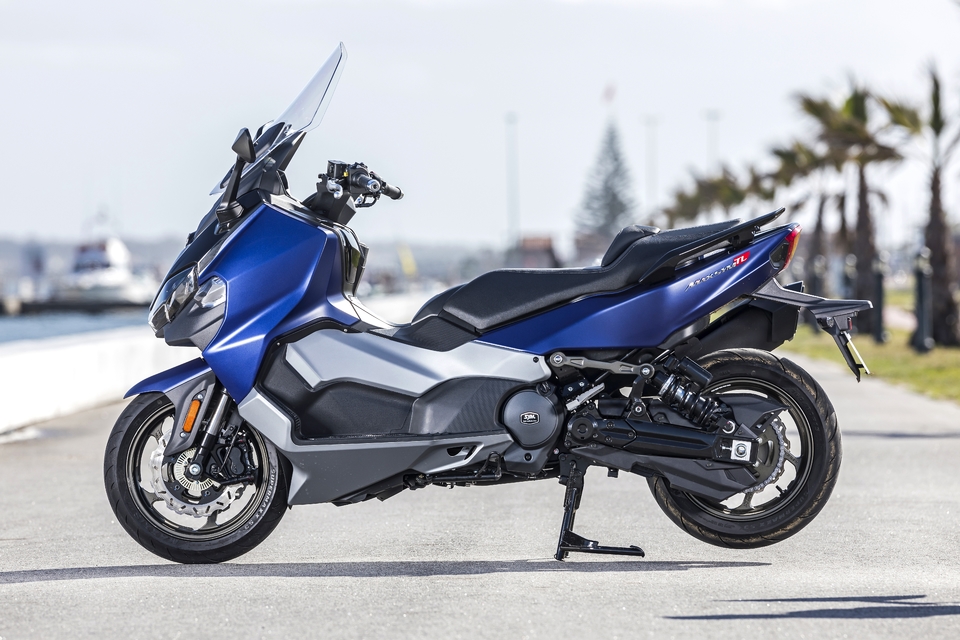Essai - SYM Maxsym TL 500 : Le scooter option moto