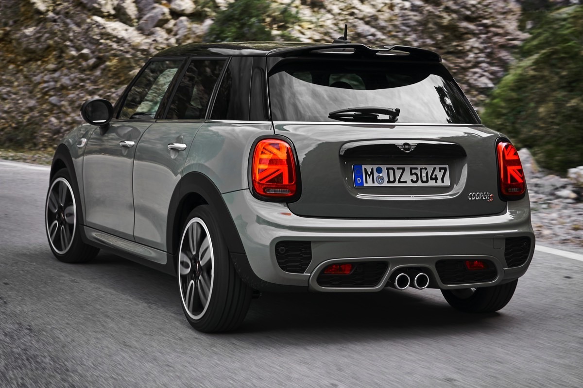 Nouvelle Audi A1 vs Mini 5 portes - Les matchs du Mondial de Paris 2018