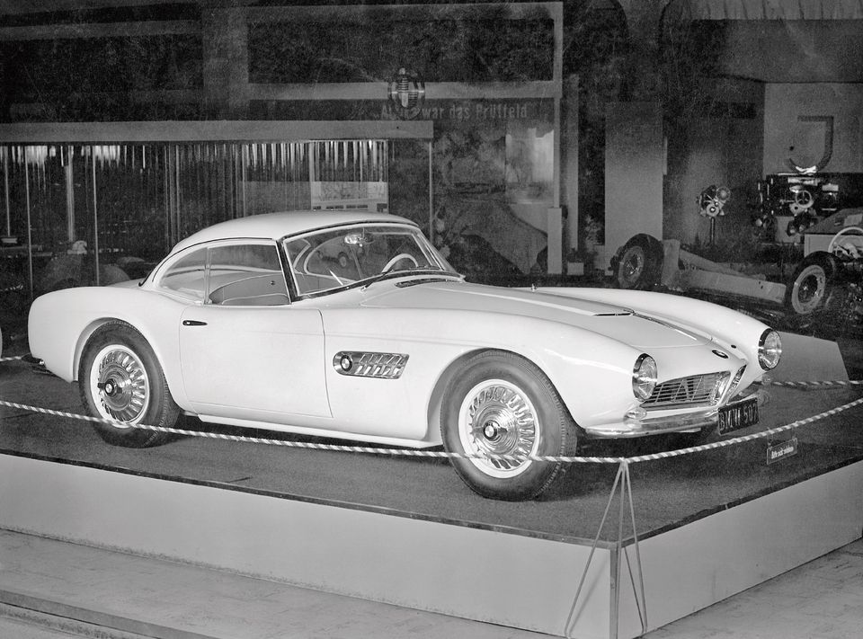DESIGNERbyBELLU - Albrecht Goertz, le père d’une icône, la BMW 507