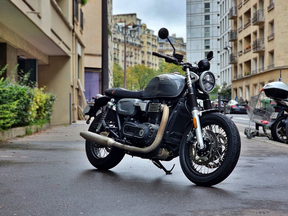 Comparatif - Triumph Bonneville T120 Vs Brixton Cromwell 1200 : enquête ...