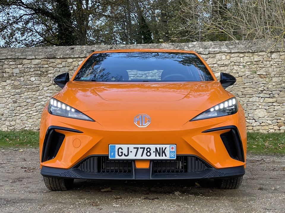 Essai - MG 4 Standard (2022) : que vaut la moins chère des compactes ...