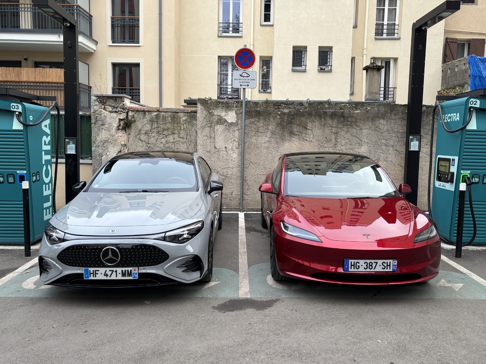 La Mercedes CLA électrique peut-elle détrôner la Tesla Model 3 ? Notre ...