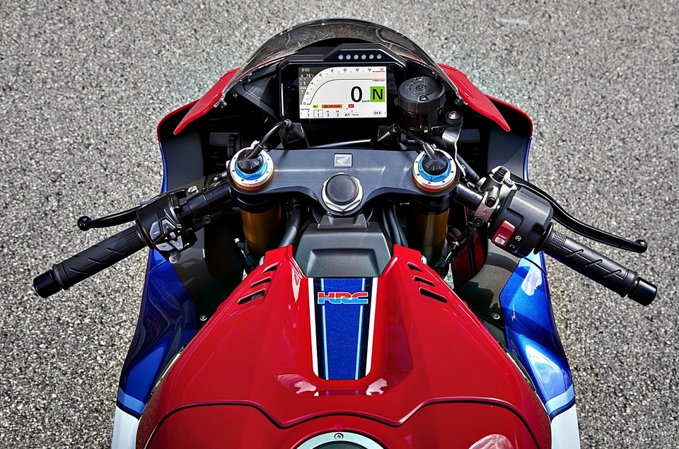 Nouveauté 2020 - Honda CBR 1000 RR-R : 4R, mais sans V4