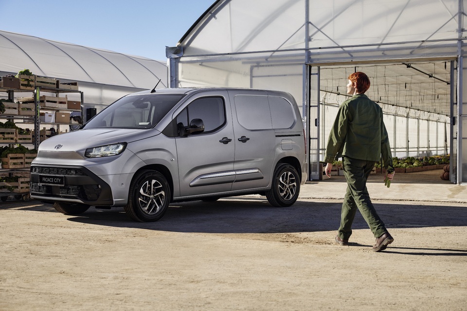 Toyota Professional : la gamme PROACE, du micro au maxi volume