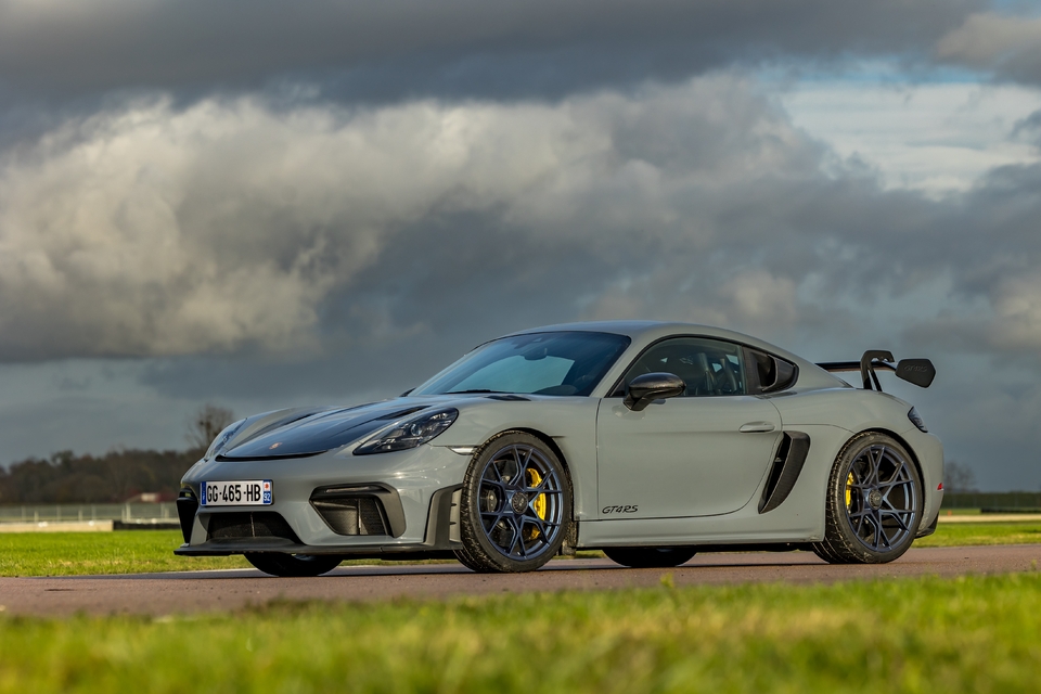 Les essais de Soheil Ayari - Porsche Cayman GT4 RS : proche de la ...