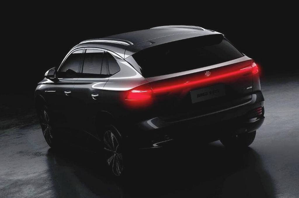 Le moins cher des SUV hybrides rechargeables va faire peau neuve