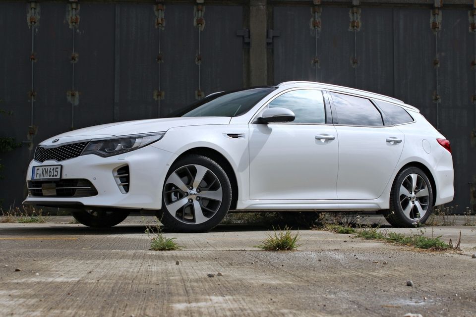 Essai vidéo - Kia Optima Sportswagon : le break qui fait la différence ...