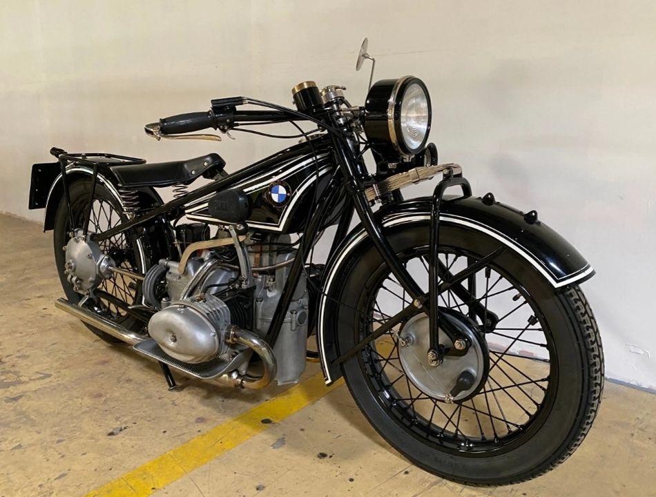 Osenat: vente exceptionnelle de motos dont de rares BMW