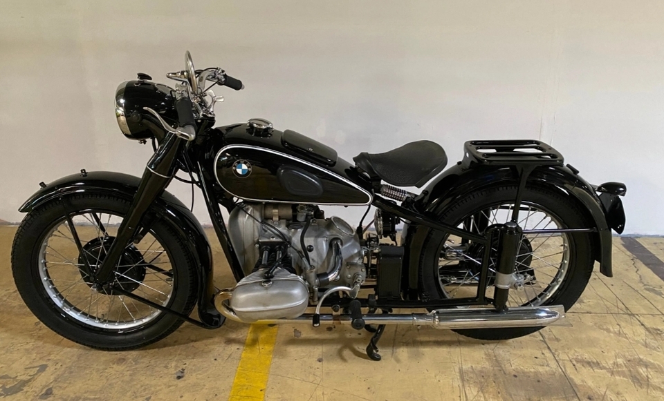 Osenat: vente exceptionnelle de motos dont de rares BMW