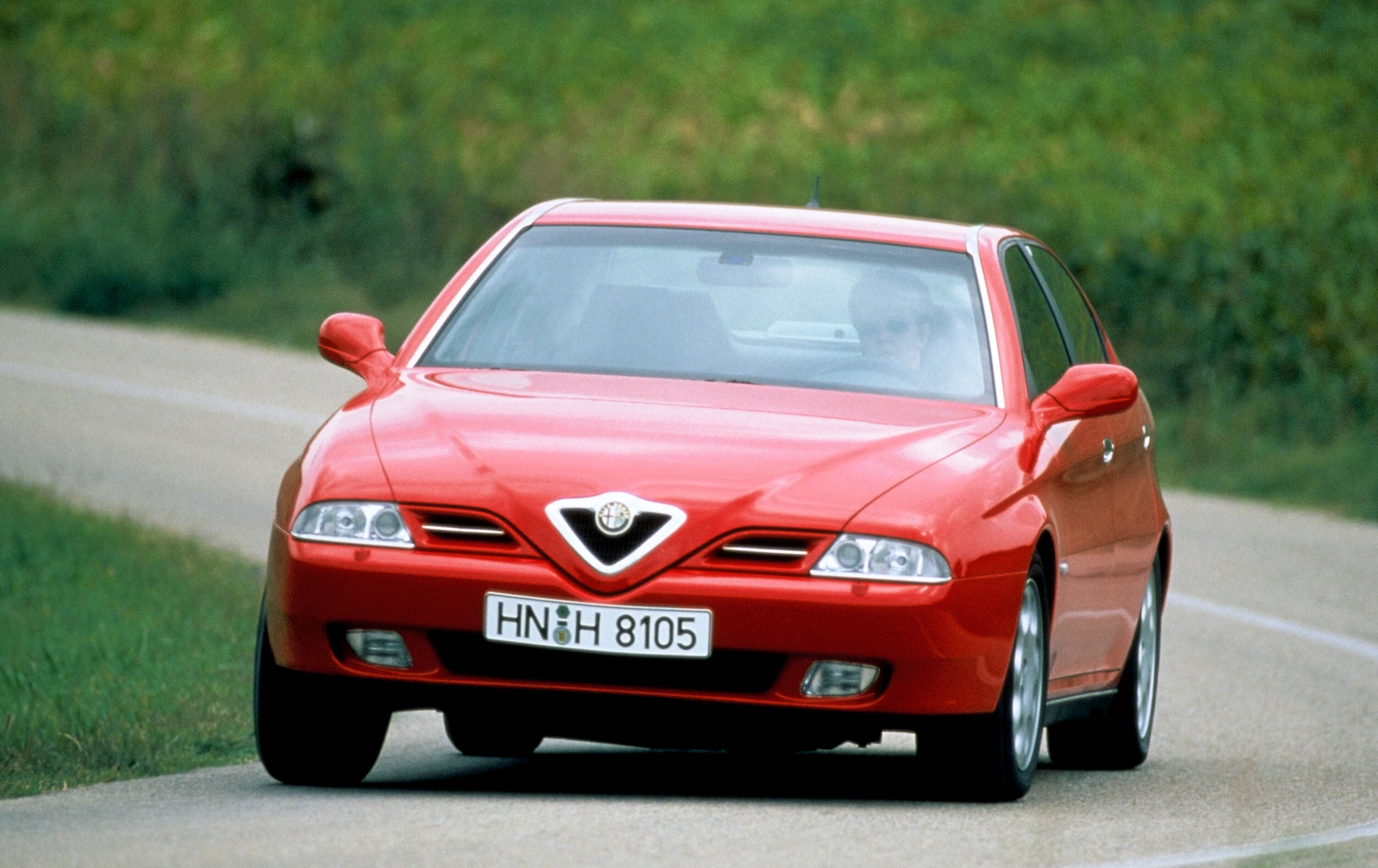 Alfa Romeo 166 V6 (1998 – 2007), la reine des voyages symphoniques, dès ...