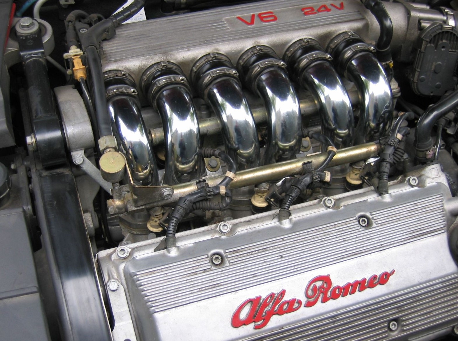 Alfa Romeo 166 V6 (1998 – 2007), la reine des voyages symphoniques, dès ...