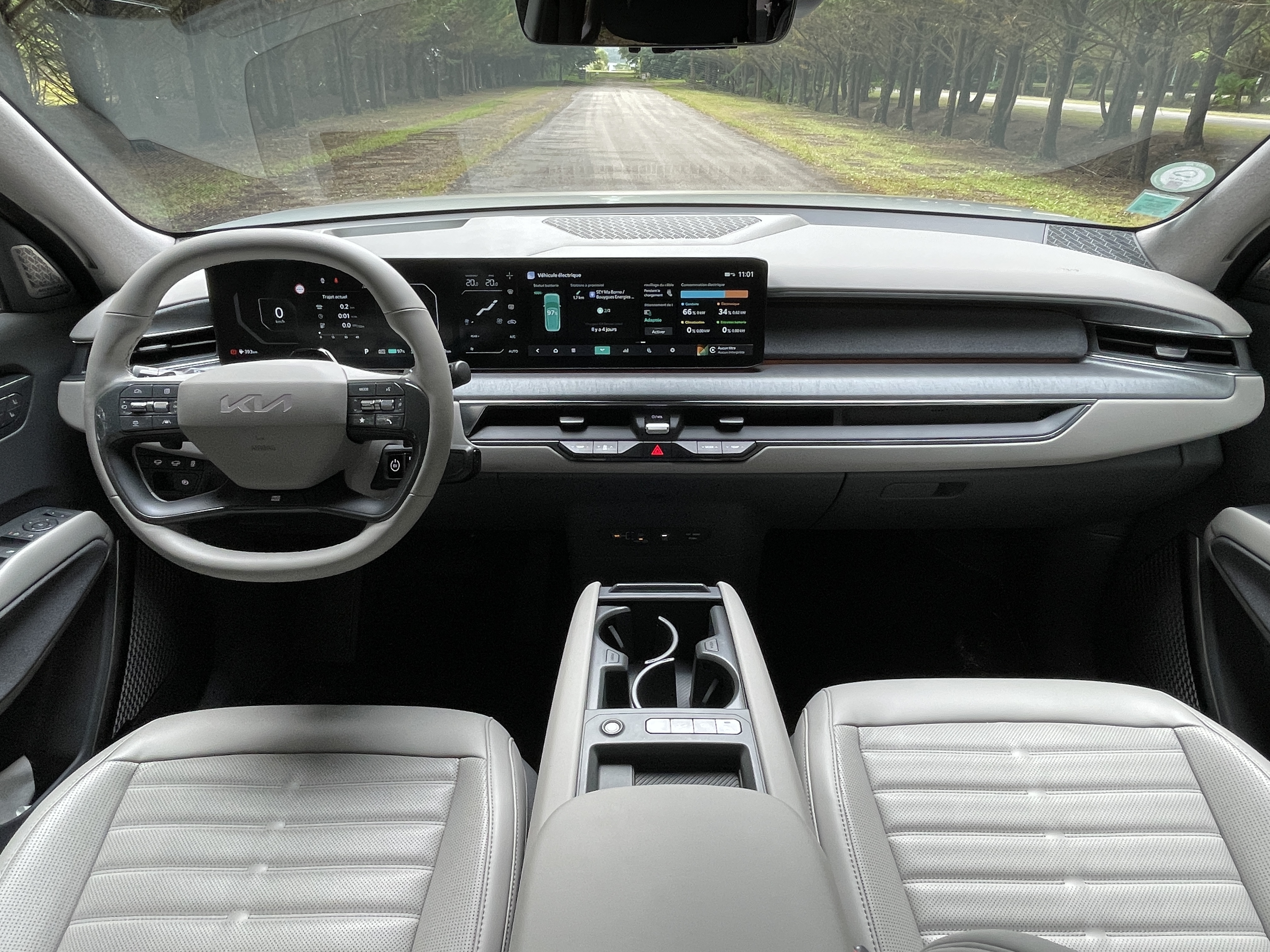 Le Kia EV9 de base est étonnant