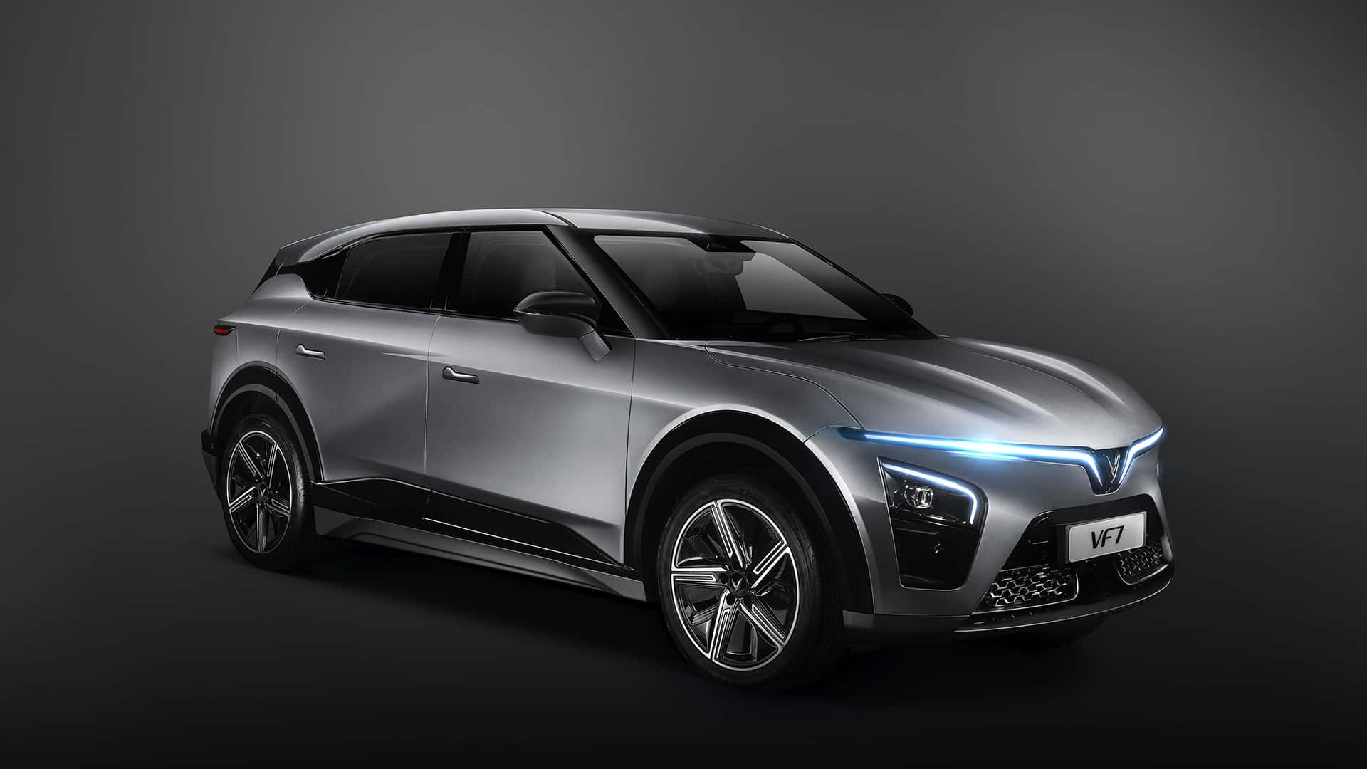 VInFast VF7 (2024), le SUV électrique porteur d'espoir
