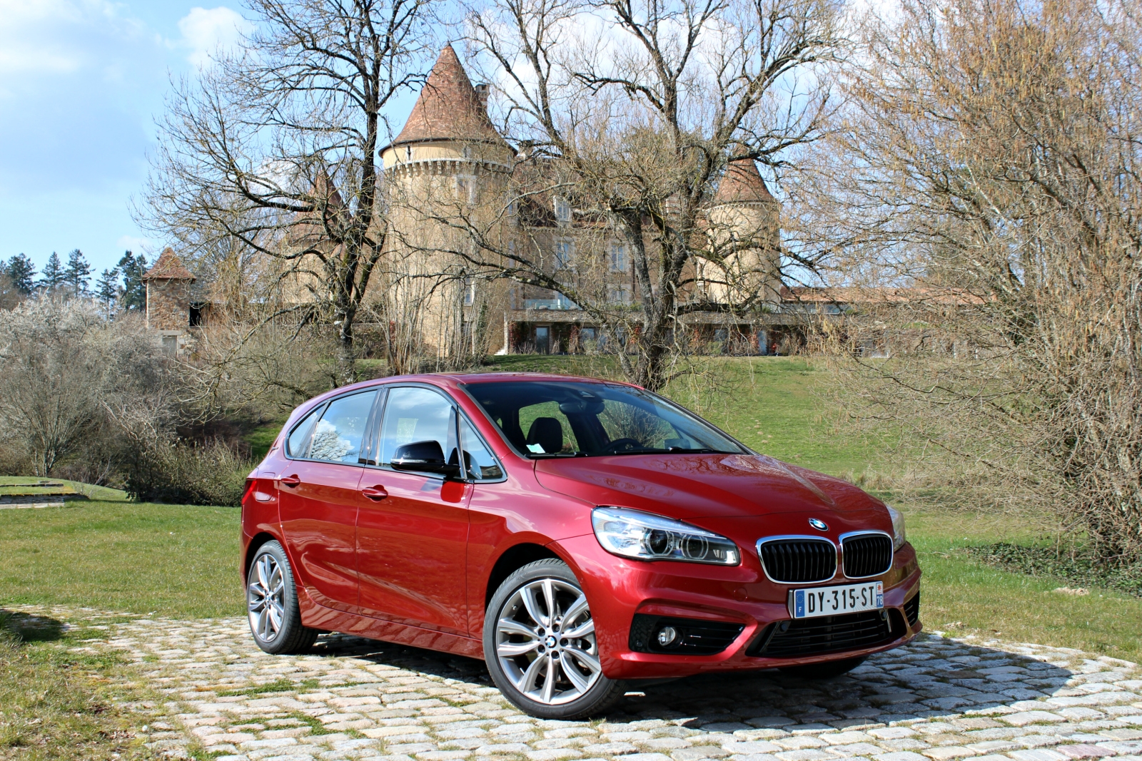 Essai vidéo – BMW 225xe Active Tourer : le premier monospace branché
