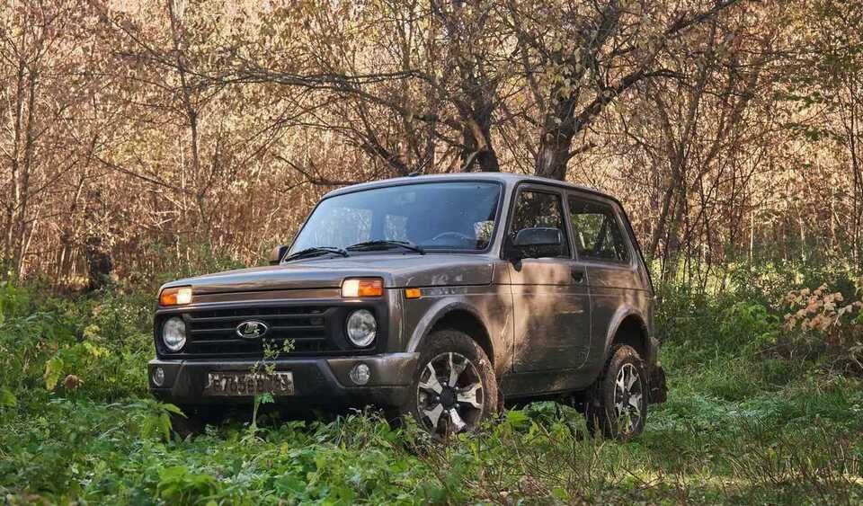 Gêné par la guerre en Ukraine, l'immortel Lada Niva s'améliore (à peine ...