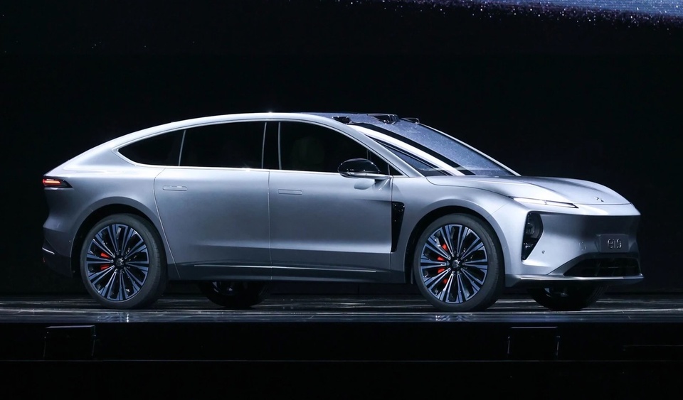 Nio ET9 (2024) : le luxe chinois mieux que l'Allemand