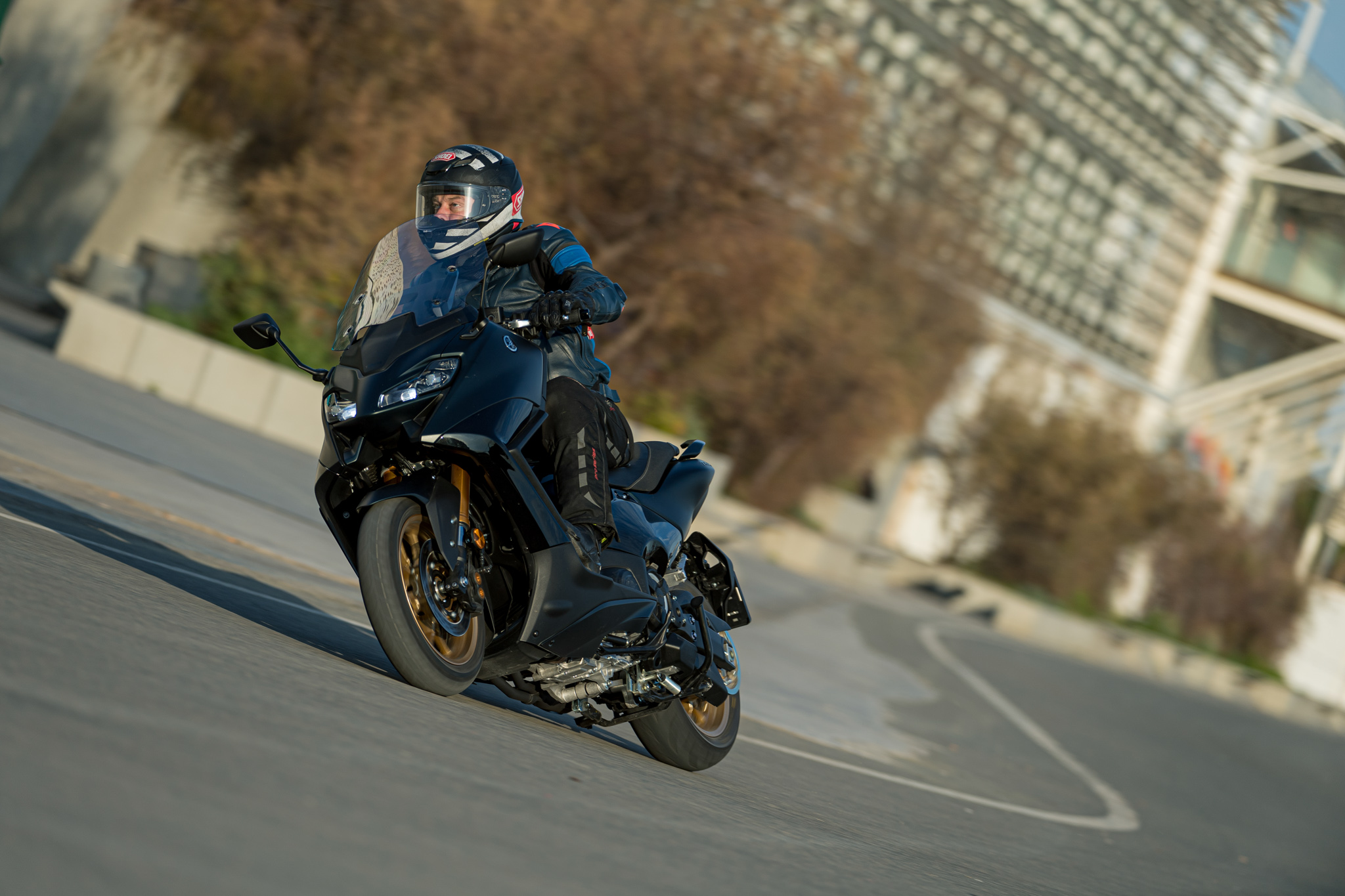 Essai - Yamaha TMax 560 mod. 2022 : connexion Max