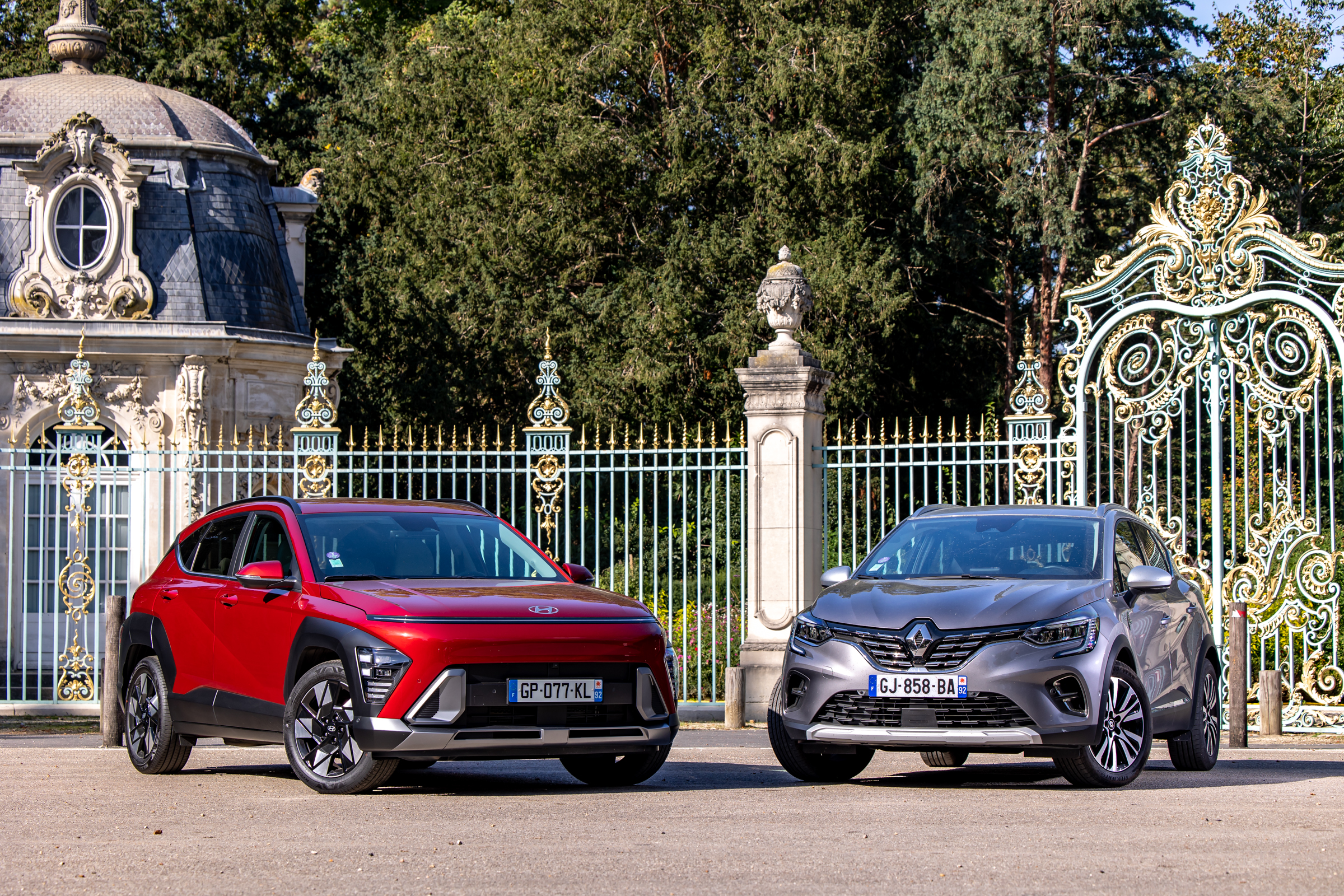 Comparatif video – Hyundai Kona vs Renault Captur : l’outsider qui veut ...