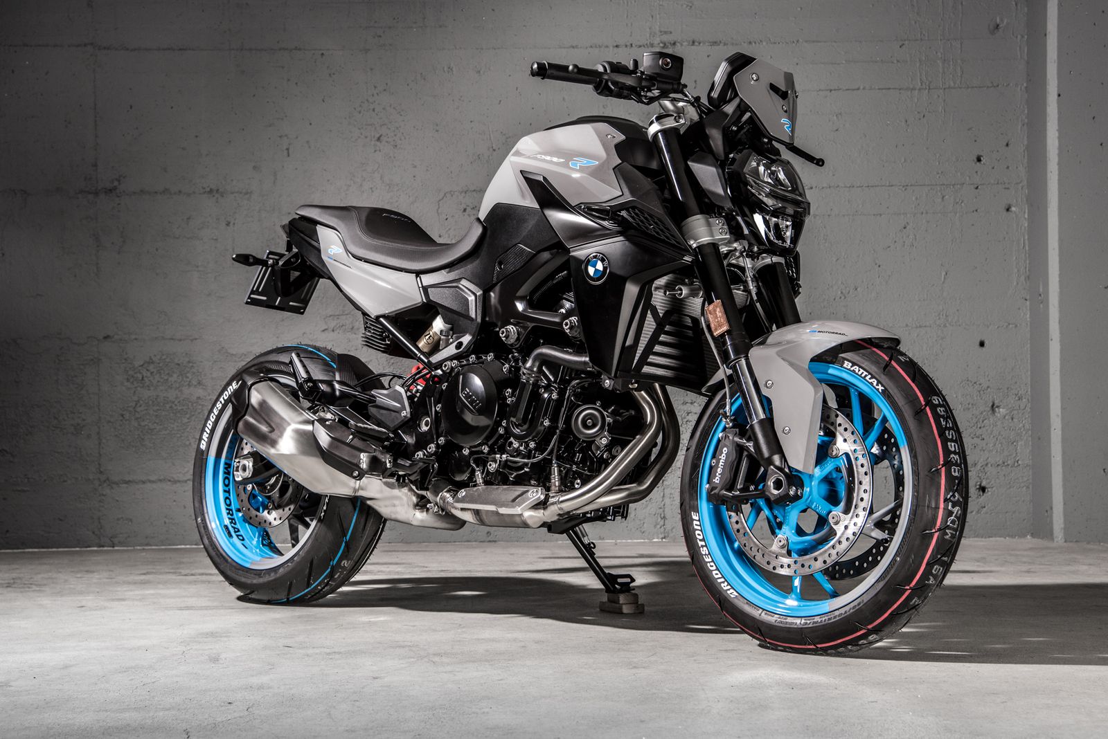 BMW F900R Nardo Blue : une création unique venue de Suisse
