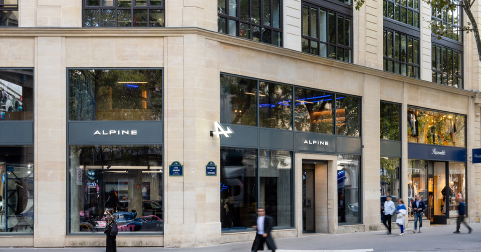 Alpine se met en vitrine et les constructeurs font le trottoir