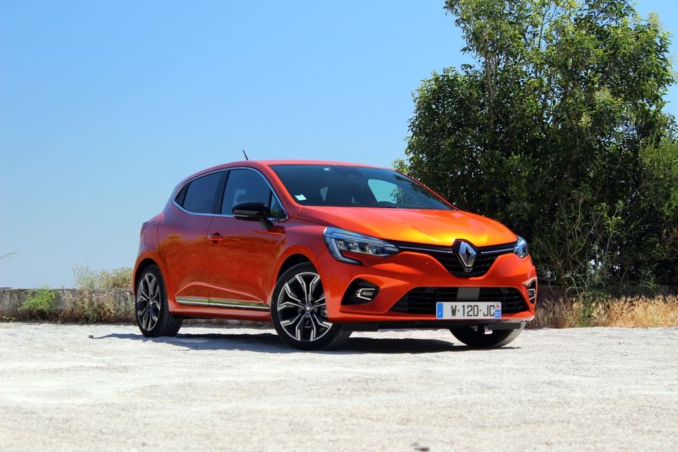 La Clio championne d'Europe en mai (devant la Golf!)