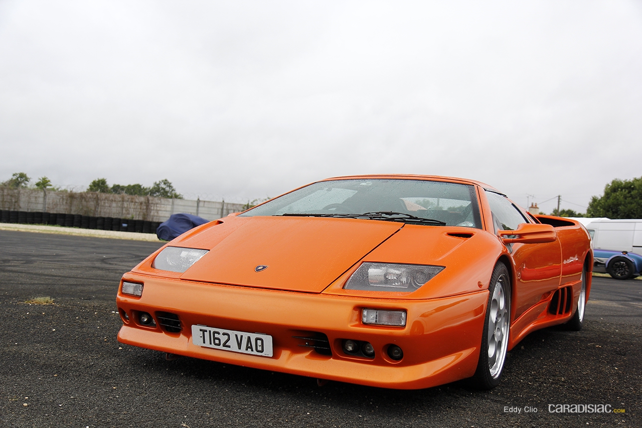 Photos du jour : DC Supercars Lamborghini Diablo VT Roadster Replica ...