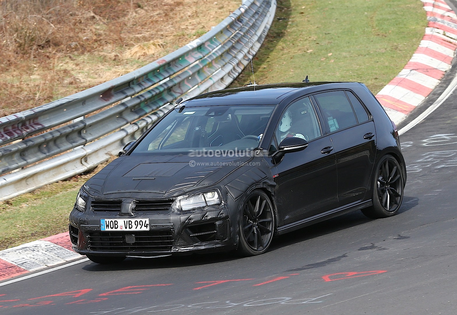 Surprise : la VW Golf R sur le Ring