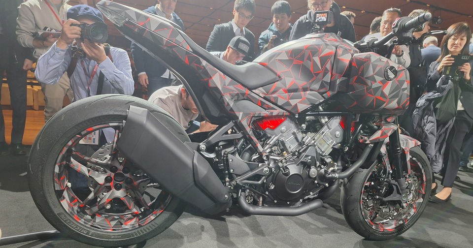 Salon de Milan : un premier prototype pour le moteur V3 avec ...