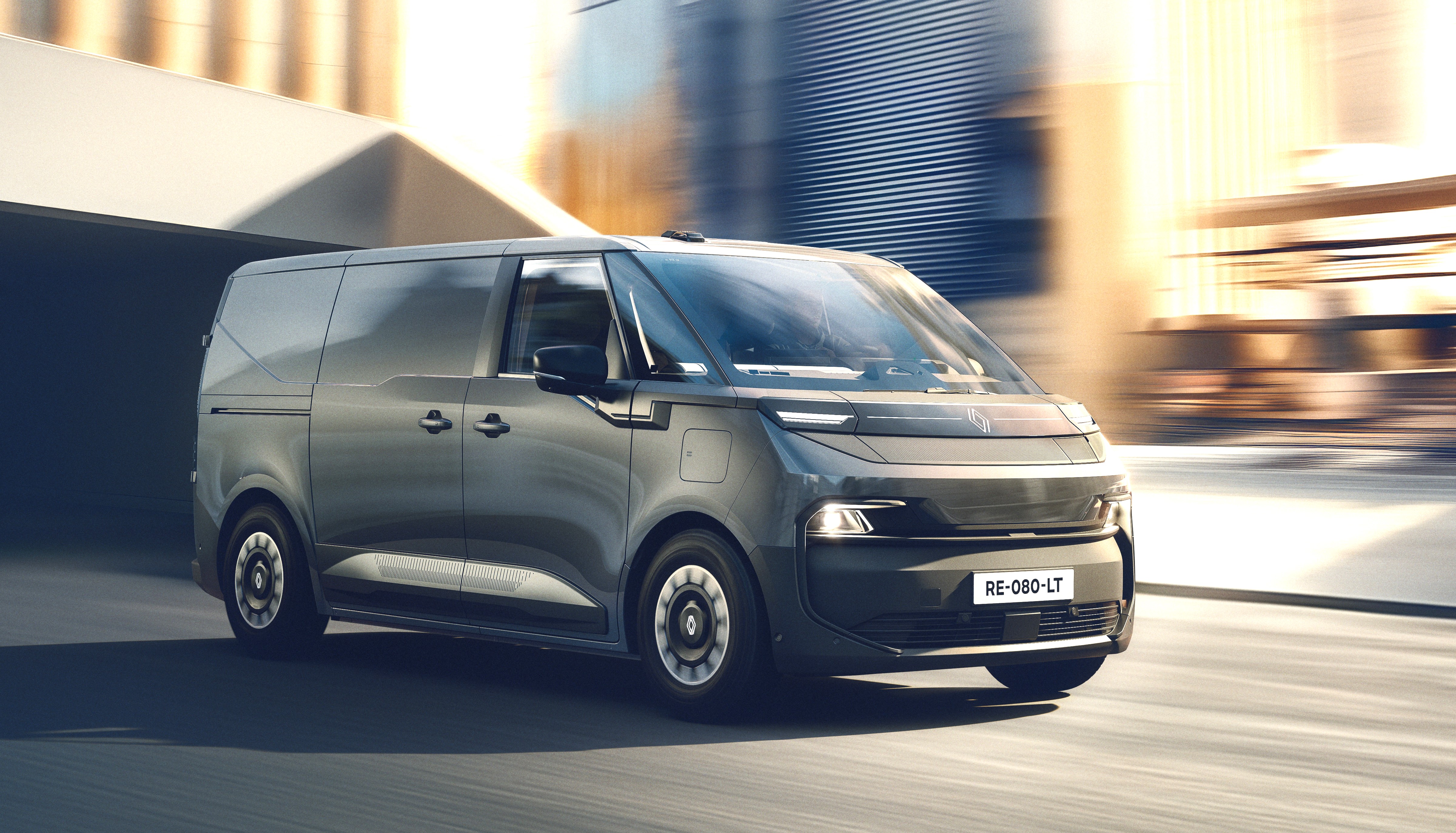 Le prochain Renault Trafic électrique fait salon à Solutrans