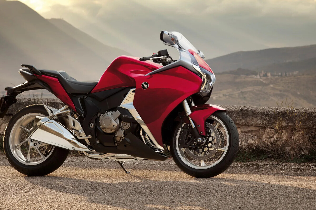 Le retour du moteur V4 chez Honda se précise avec un modèle mythique ...