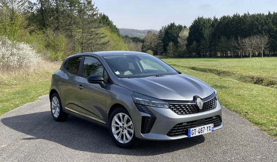 Renault Clio Sce 65 (2024) : que vaut la Clio premier prix ? (Essai)