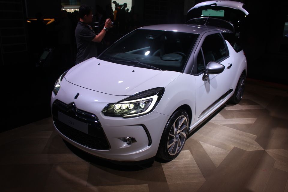 DS 3 restylée : light - Vidéo en direct du salon de Paris 2014 DS 3 restylée : light - Vidéo en direct du salon de Paris 2014