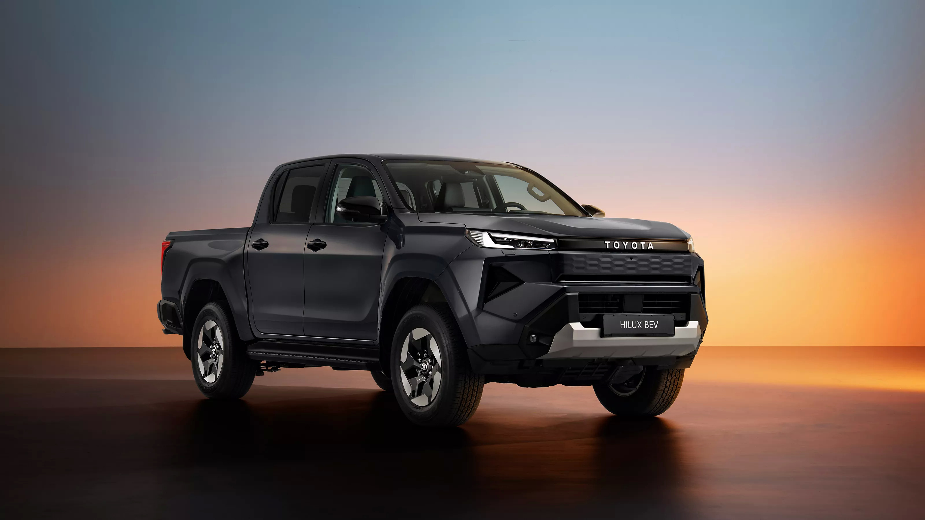 Le prix délirant du nouveau Toyota Hilux, devenu un pick-up 100 % ...