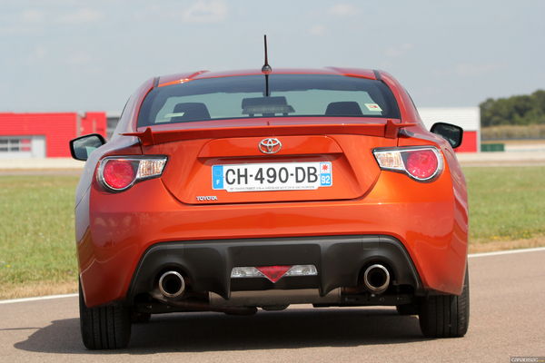 La deuxième génération de Toyota GT86 confirmée