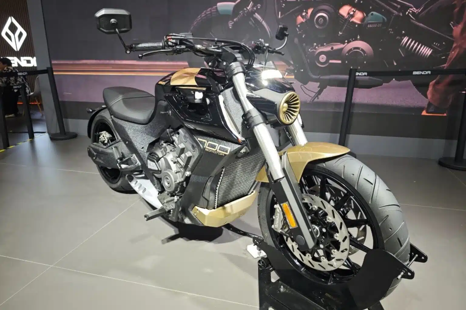 Benda améliore son power cruiser LFC 700, mais pas pour nous