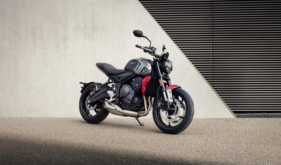 Triumph présente son nouveau roadster : la Trident 660
