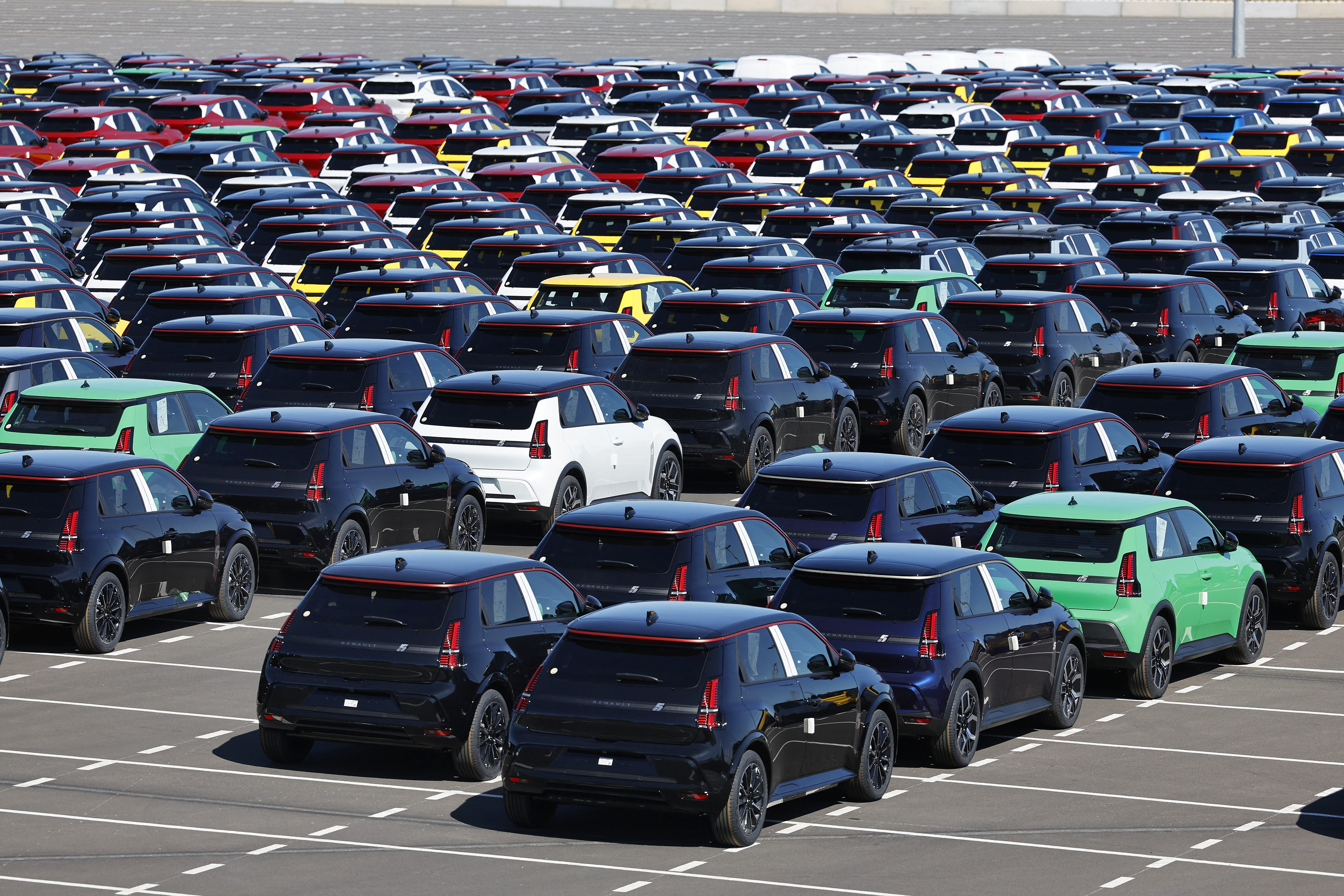 Renault : comment la banque du groupe est devenue une "cash-machine ...