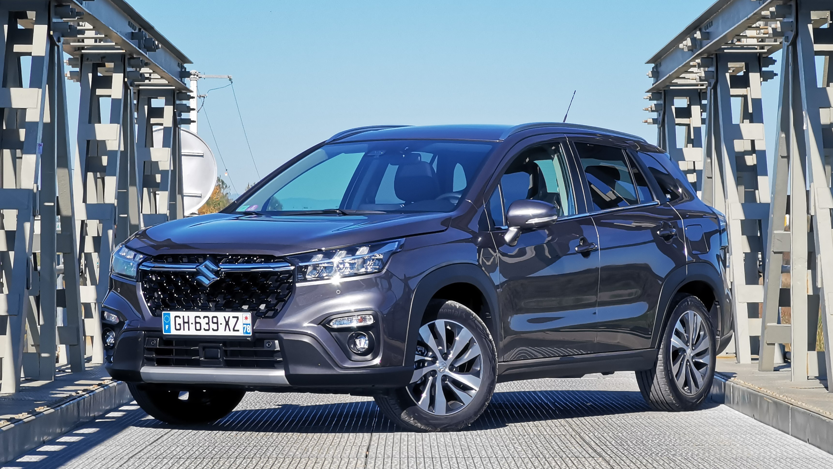 Essai - Suzuki S-Cross 1.5 Dualjet Hybrid (2022) : trop cher mon fils
