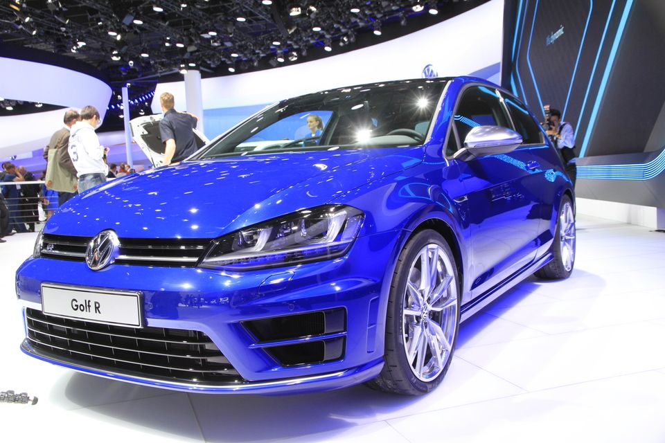 Vidéo en direct de Francfort 2013 - Volkswagen Golf R, la S3 du peuple