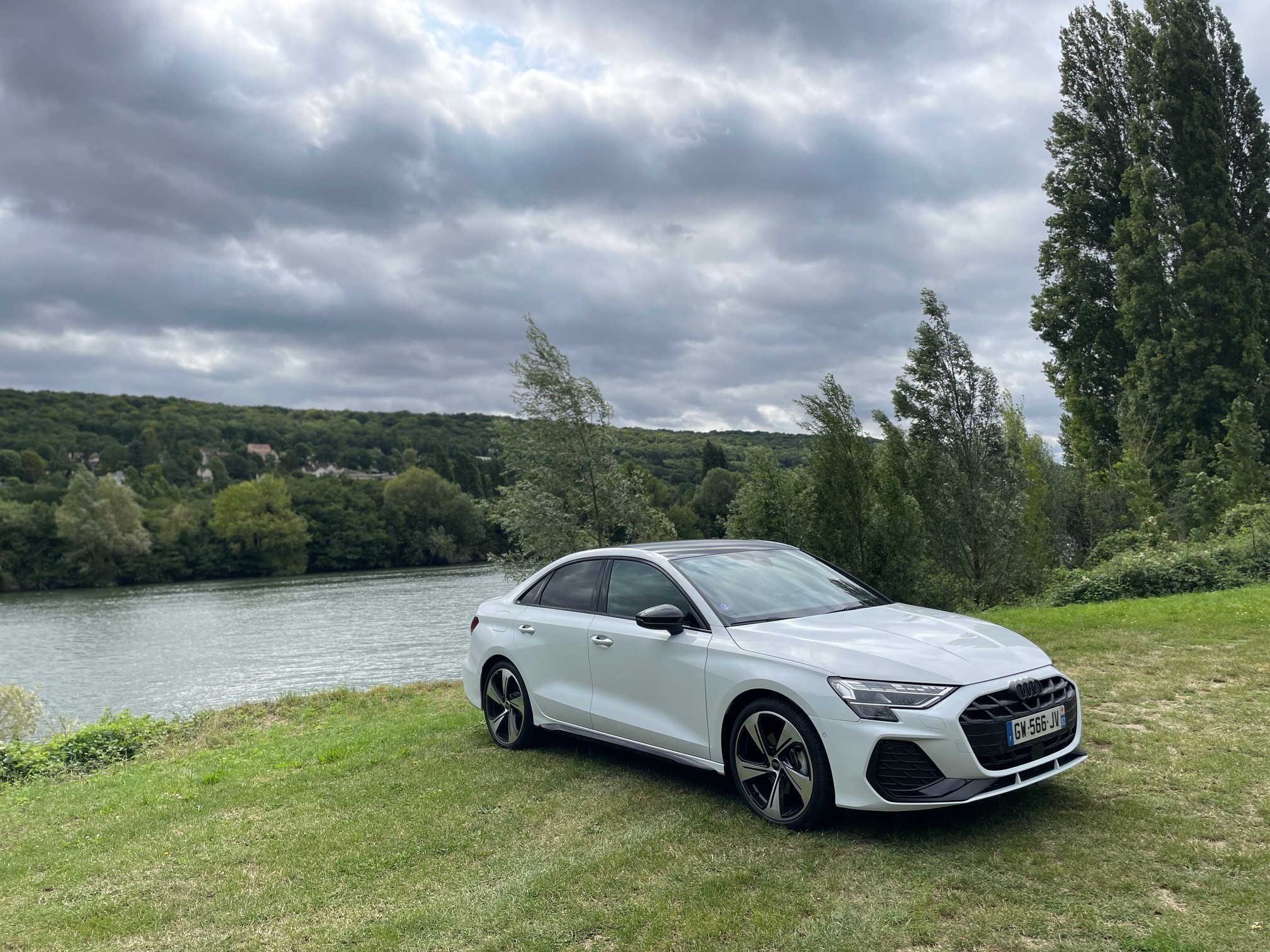 Les premières images en direct de l'essai de l'Audi A3 berline restylée ...