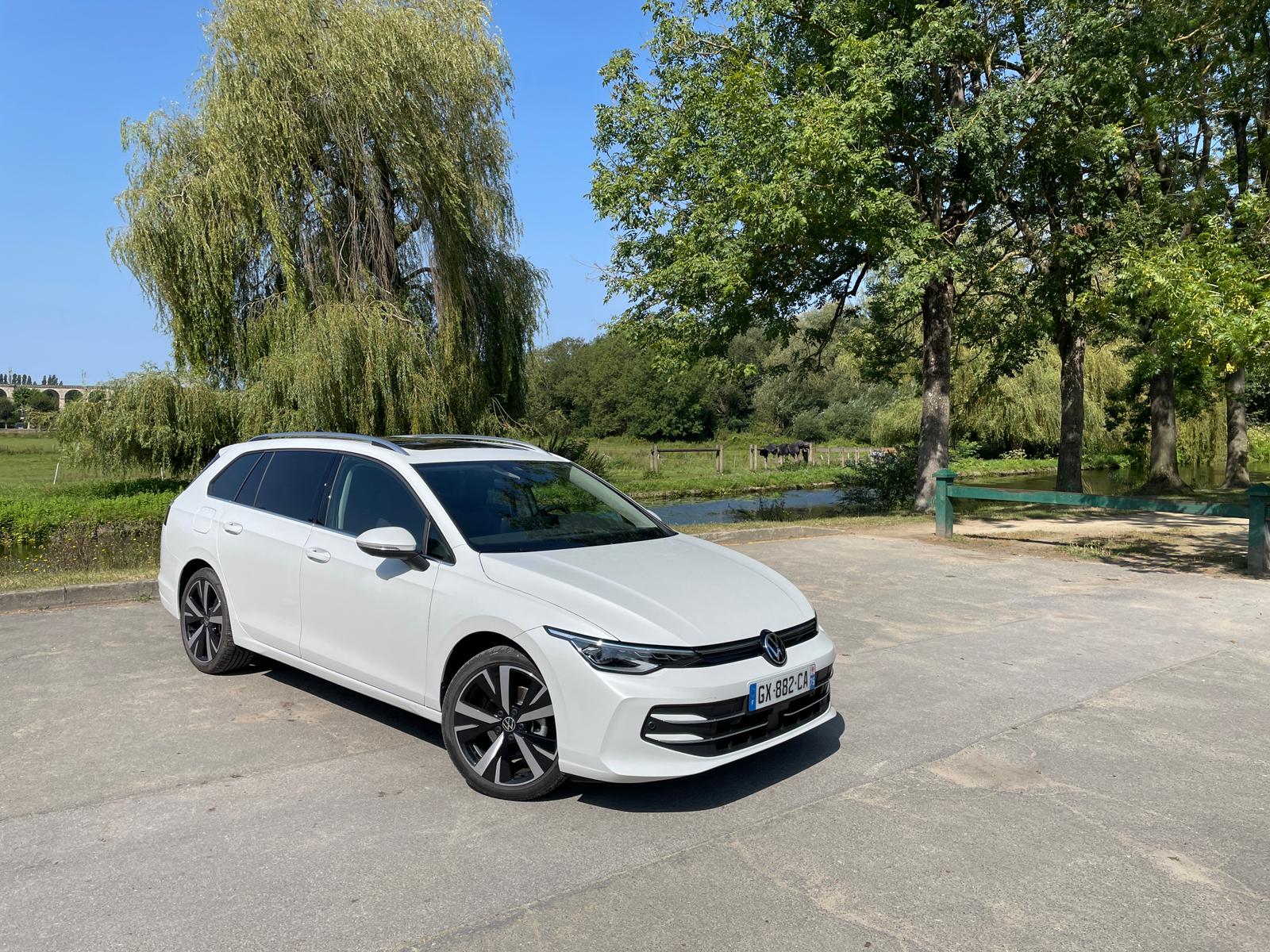 Premières images en direct de l'essai de la Volkswagen Golf SW restylée