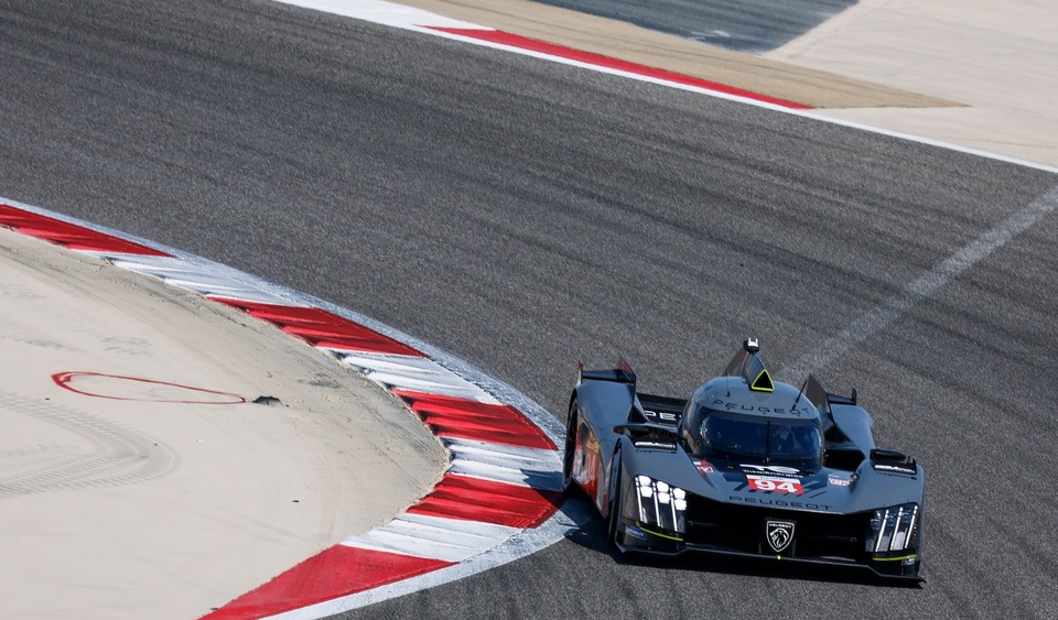 Les débuts de la Peugeot 9X8 ne donnent pas satisfaction