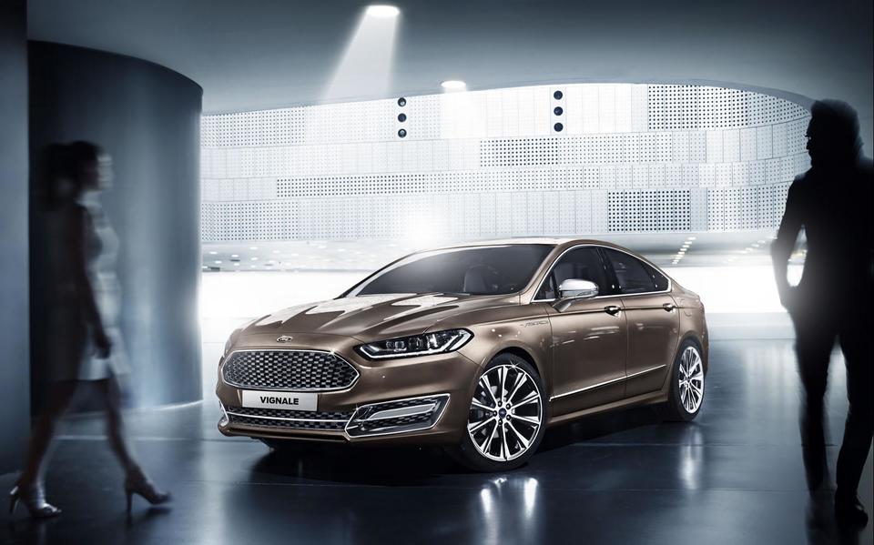 Ford commence à détailler sa gamme Vignale