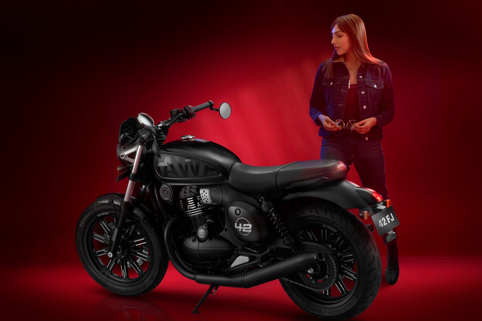 Jawa 42 FJ : la néo-rétro se modernise