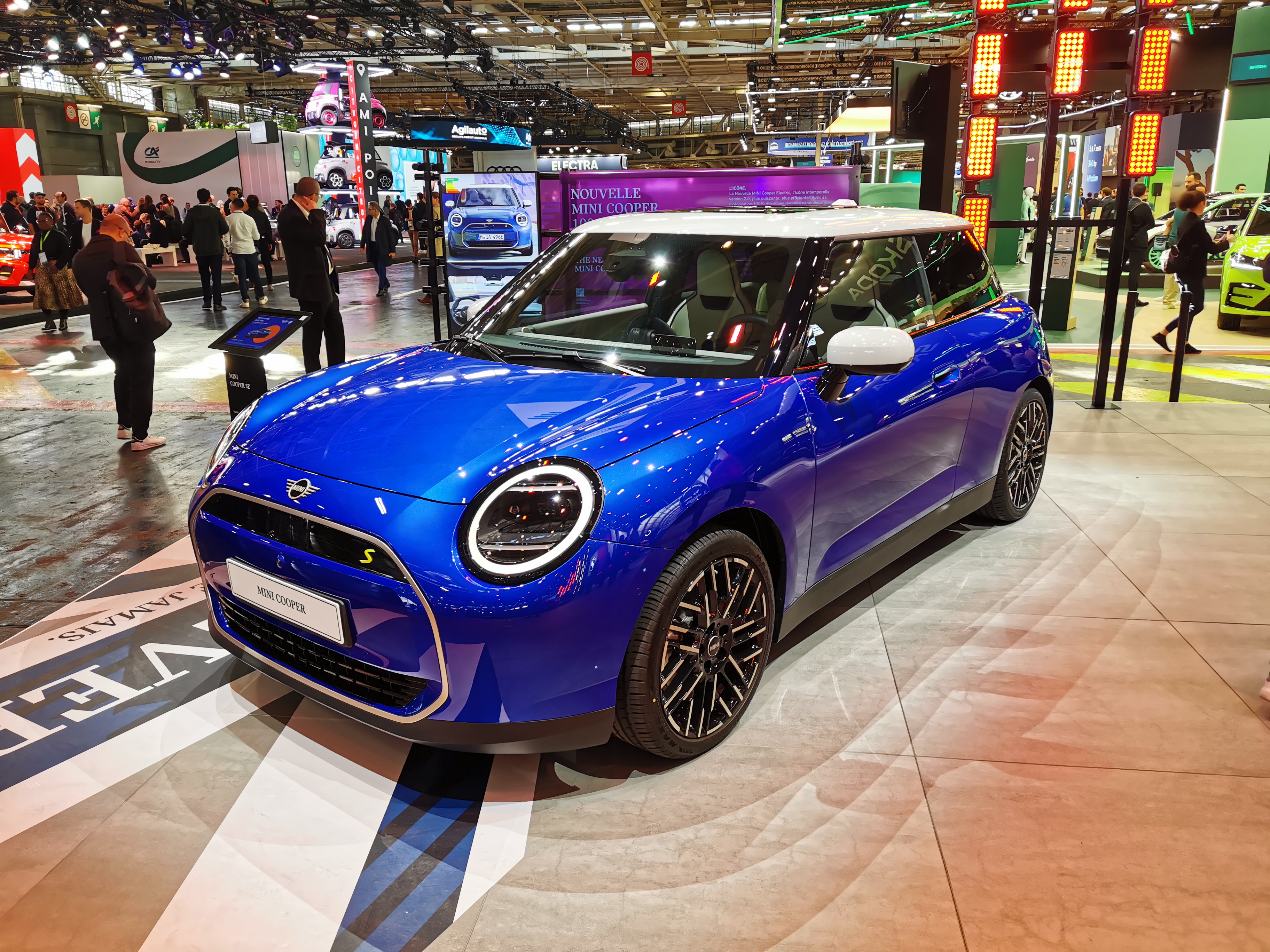 Mini Cooper SE : 218 ch électriques dans la Mini 3p - En direct du ...