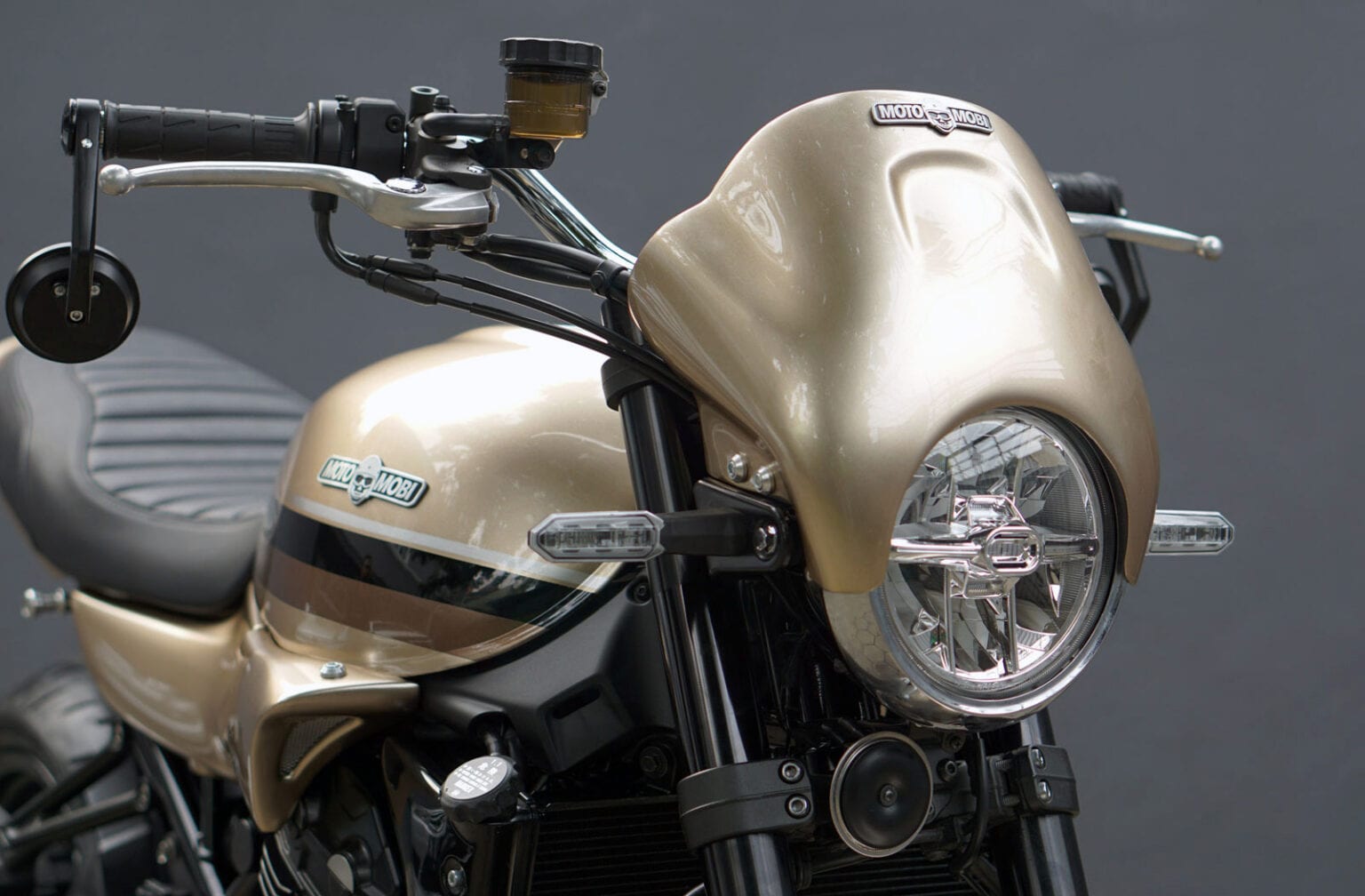 Une Kawasaki Z900RS qui ne manque pas de style