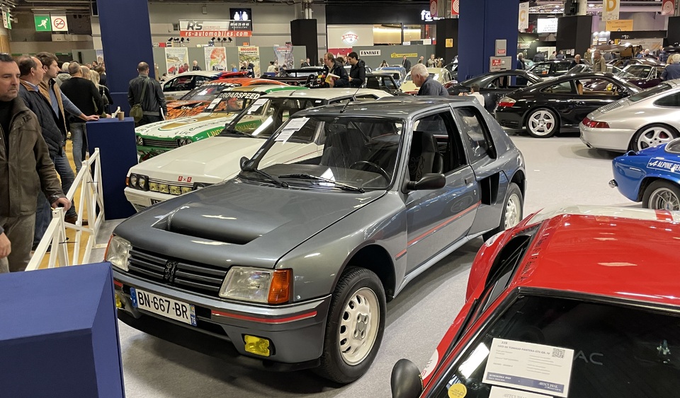 Rétromobile 2023 : La Peugeot 205 Turbo 16 vaut-elle 400 000€