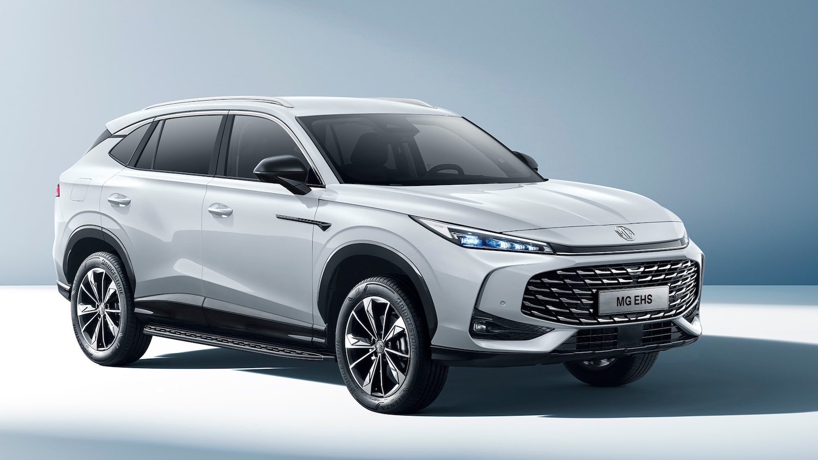 Le MG EHS, SUV hybride rechargeable, désormais plus cher que le BYD Seal U